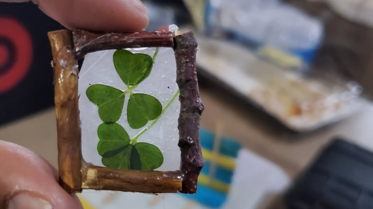 frosted glass shamrock window. let's experiment. - YouTube