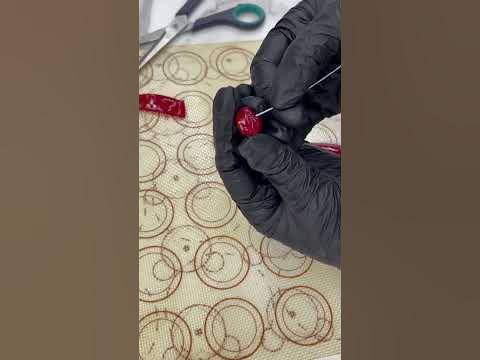 Ягоды из изомальта - YouTube