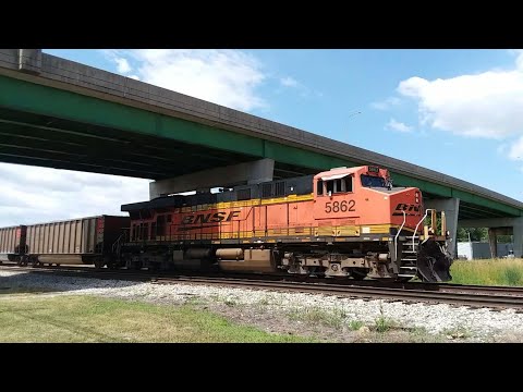 BNSF 5862, 6021, NB - YouTube