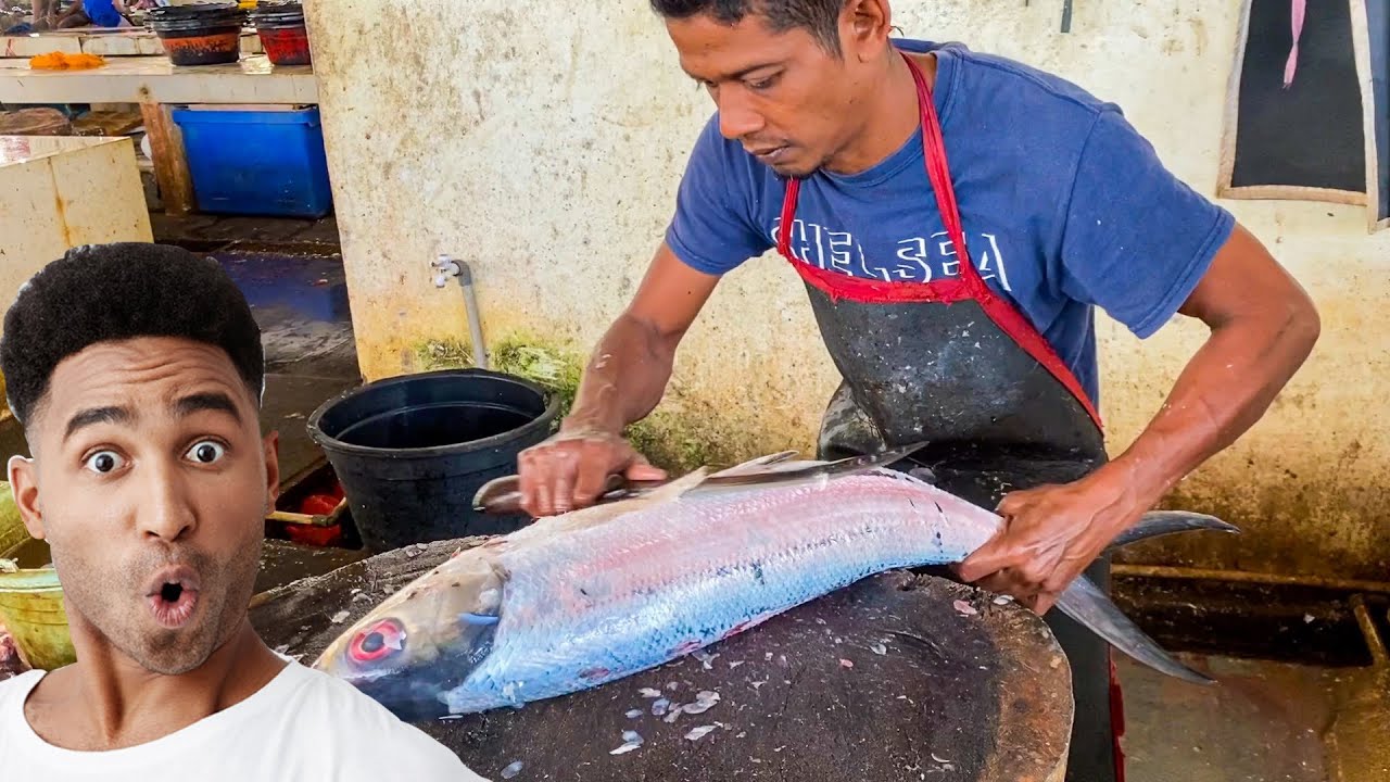 SATISFYING VIDEO FISH CUTTING || MILKFISH CUTTING EXPERT - YouTube