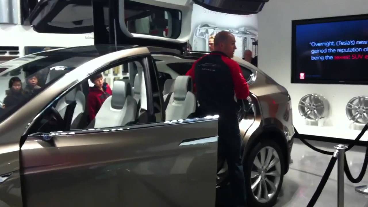 Tesla Model X Demo - Santana Row - YouTube