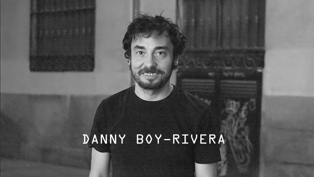 ESPACIO - Danny Boy-Rivera - La Resistencia, comedia y religión - YouTube