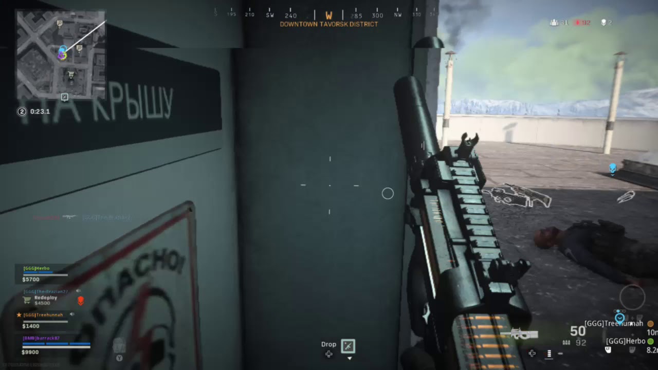 COD Modern Warfare Battle Royale - using flashbang to clear campers ...