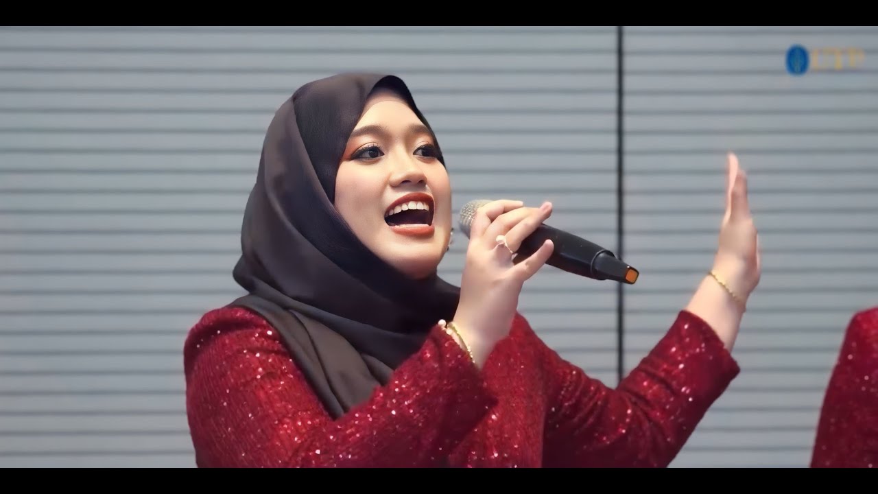 A Million Dreams | Petra UTP at Convo Ceremony 2023 - YouTube