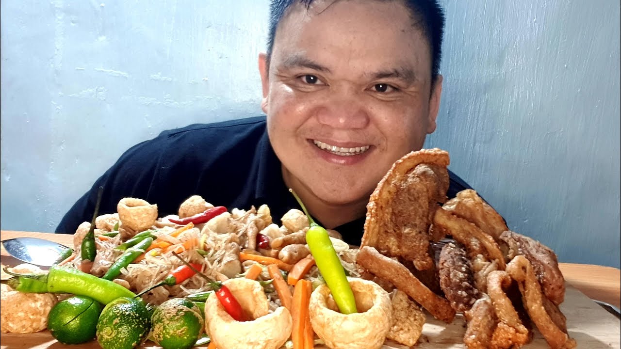 Filipino Food ASMR | Pancit Bihon, Chicharon, and Pork Belly - YouTube