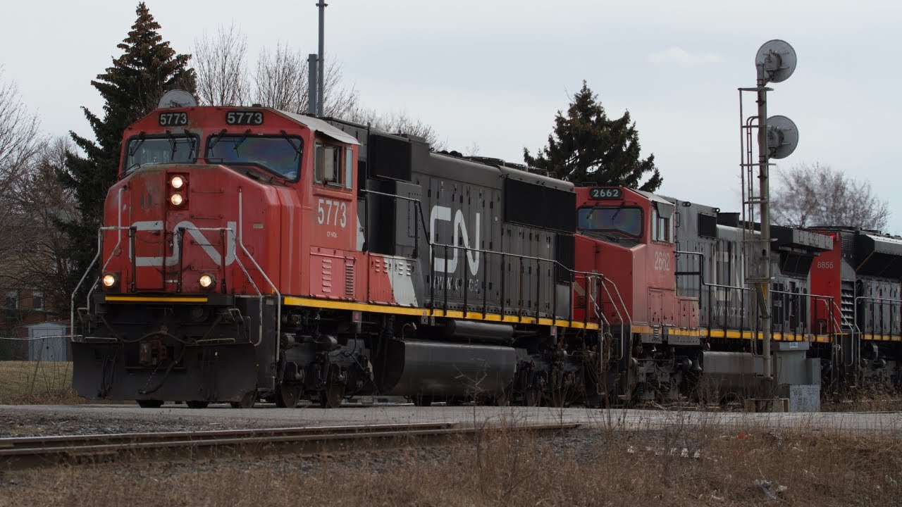 75I Lead! Fast GEVO! CN Trains At Goreway @yorkregionalrailz1899 - YouTube