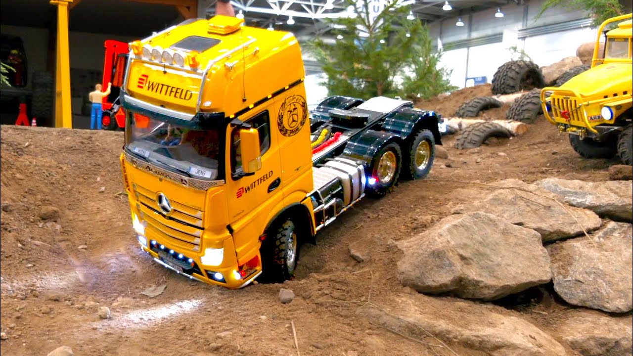 FANCY SUPER REMOTE CONTROL RC MACHINES IN ACTION !! RC TRACTORS, RC BUS ...