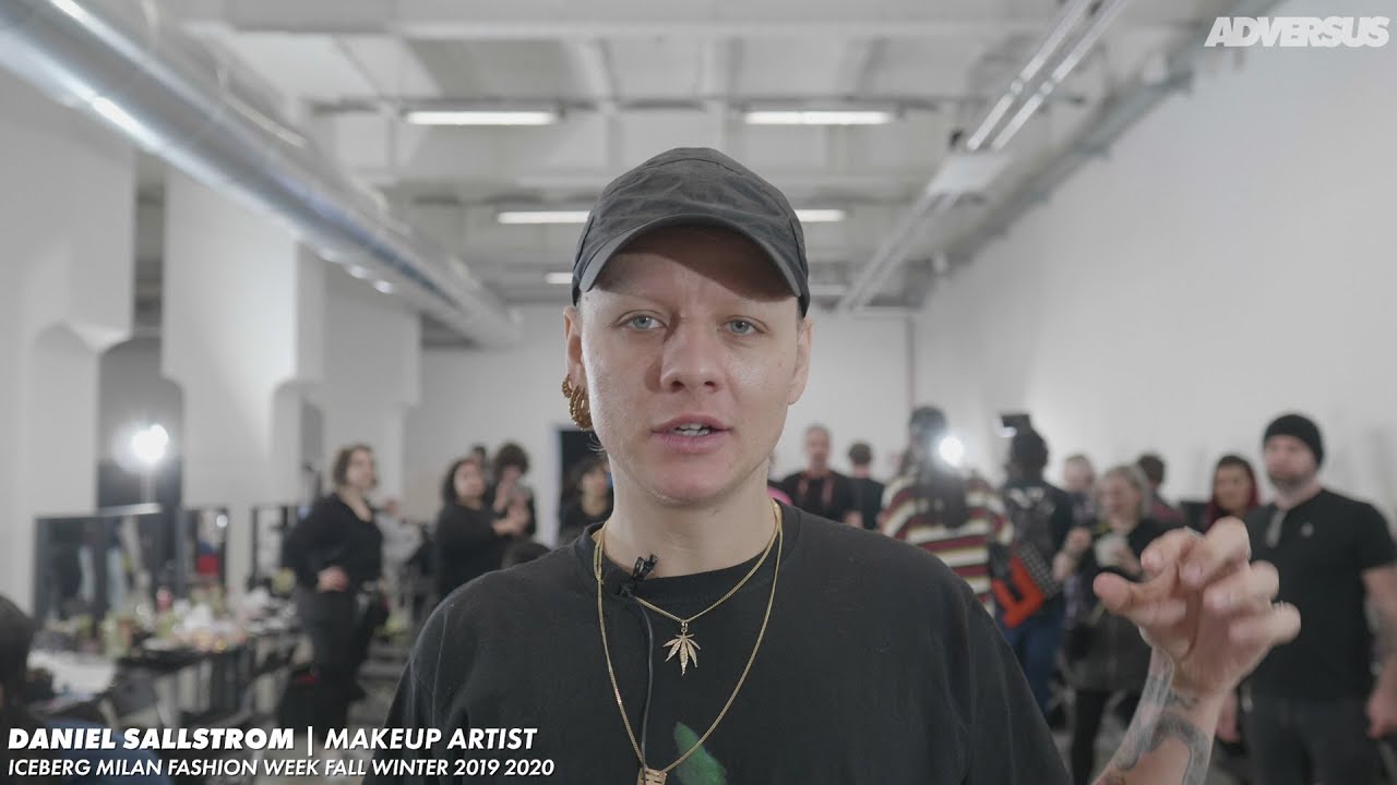 A very straight eyeliner for a punk makeup look wirh Daniel Sallstrom ...