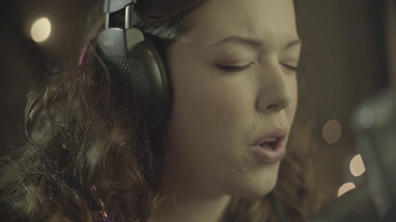 Craig Connelly feat. Jessica Lawrence - How Can I (Accoustic) - YouTube