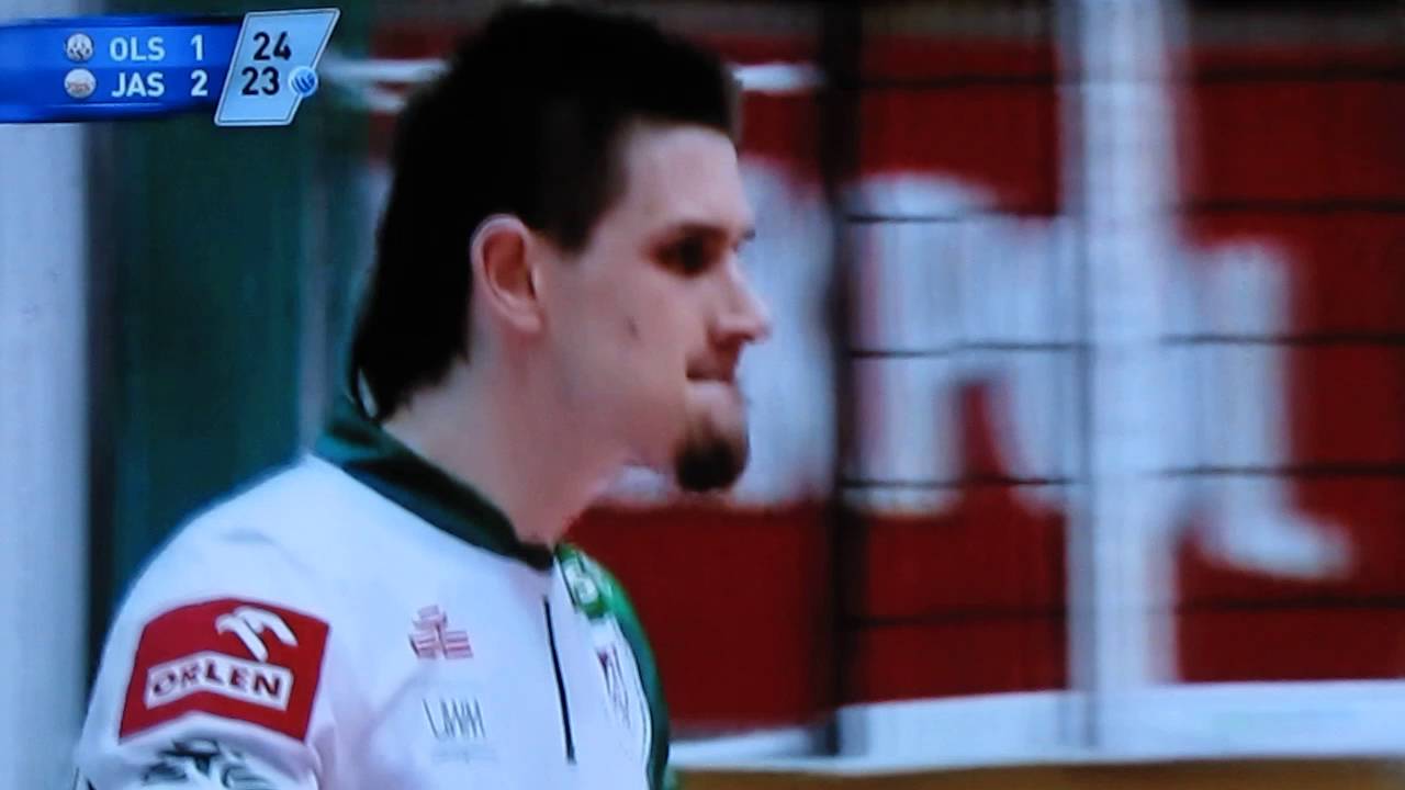 Marcin Waliński Nr 1 - kończy z lewego skrzydła, PlusLiga 2016 - YouTube