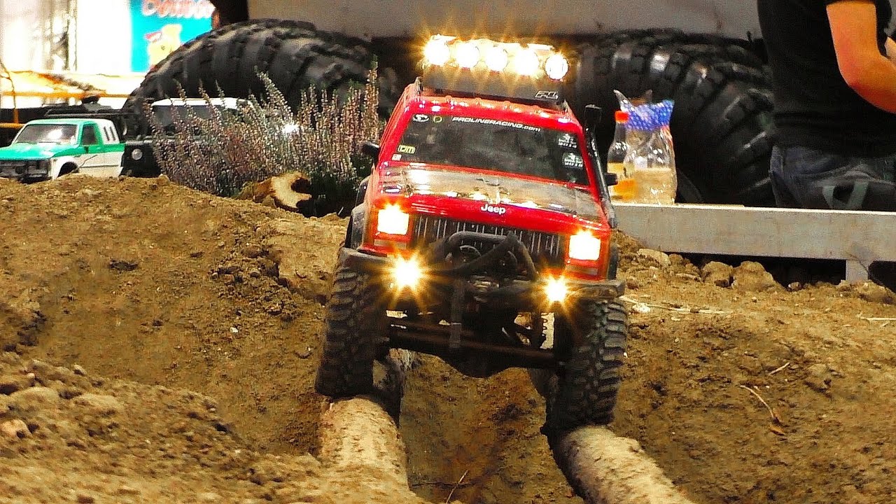 OFF-ROAD RC MODEL TRUCKS AND CRAWLER IN ACTION / FANTASTIC SCALE MODELS ...