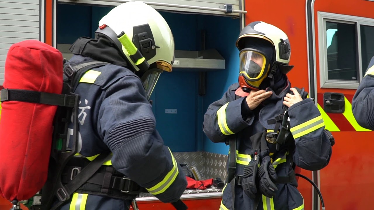 臺中 捷運消防聯合搶救演練 MRT Firefighter - YouTube