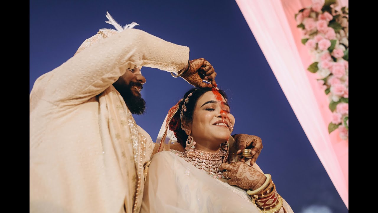 Indian Wedding Dev Darshan, Var Nikasi, Phere, Varmaala and Vidai ...