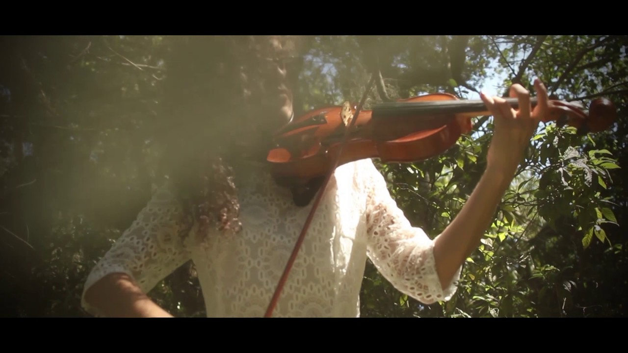 Luna Ramos. LEGENDE - YouTube