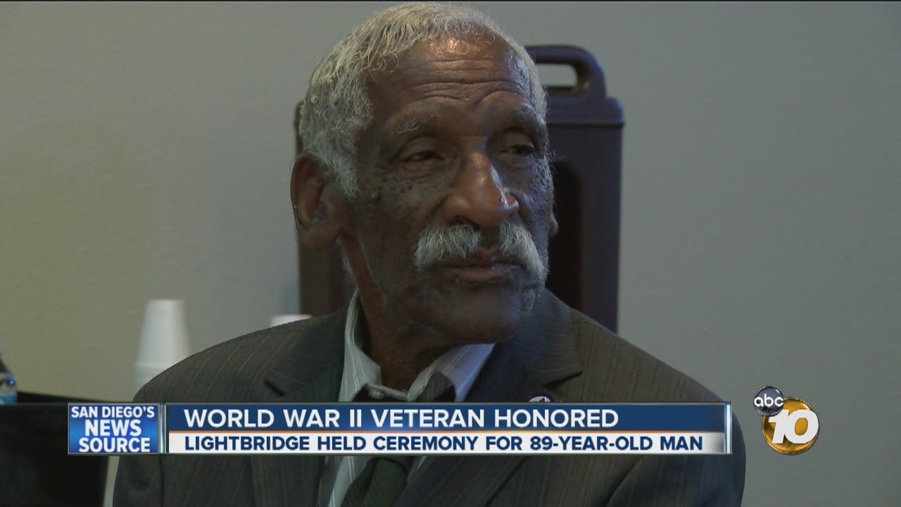 Homeless World War II veteran honored - YouTube