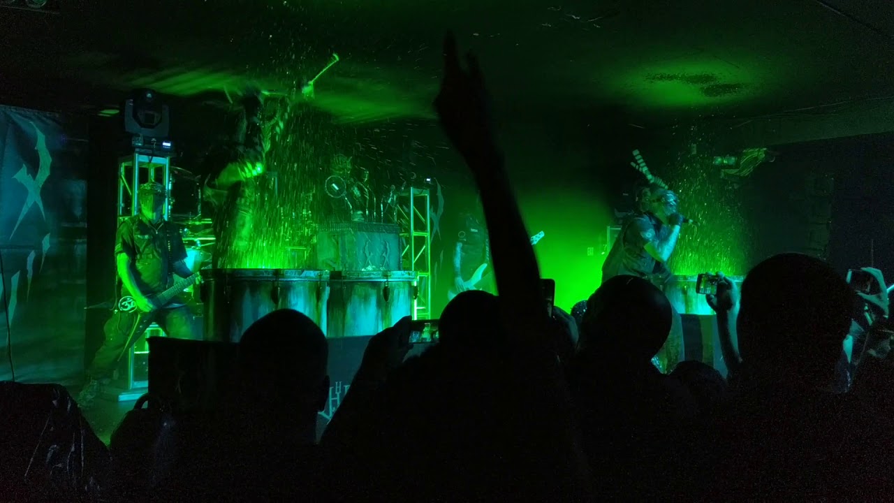 Mushroomhead - QWERTY (Live) - YouTube
