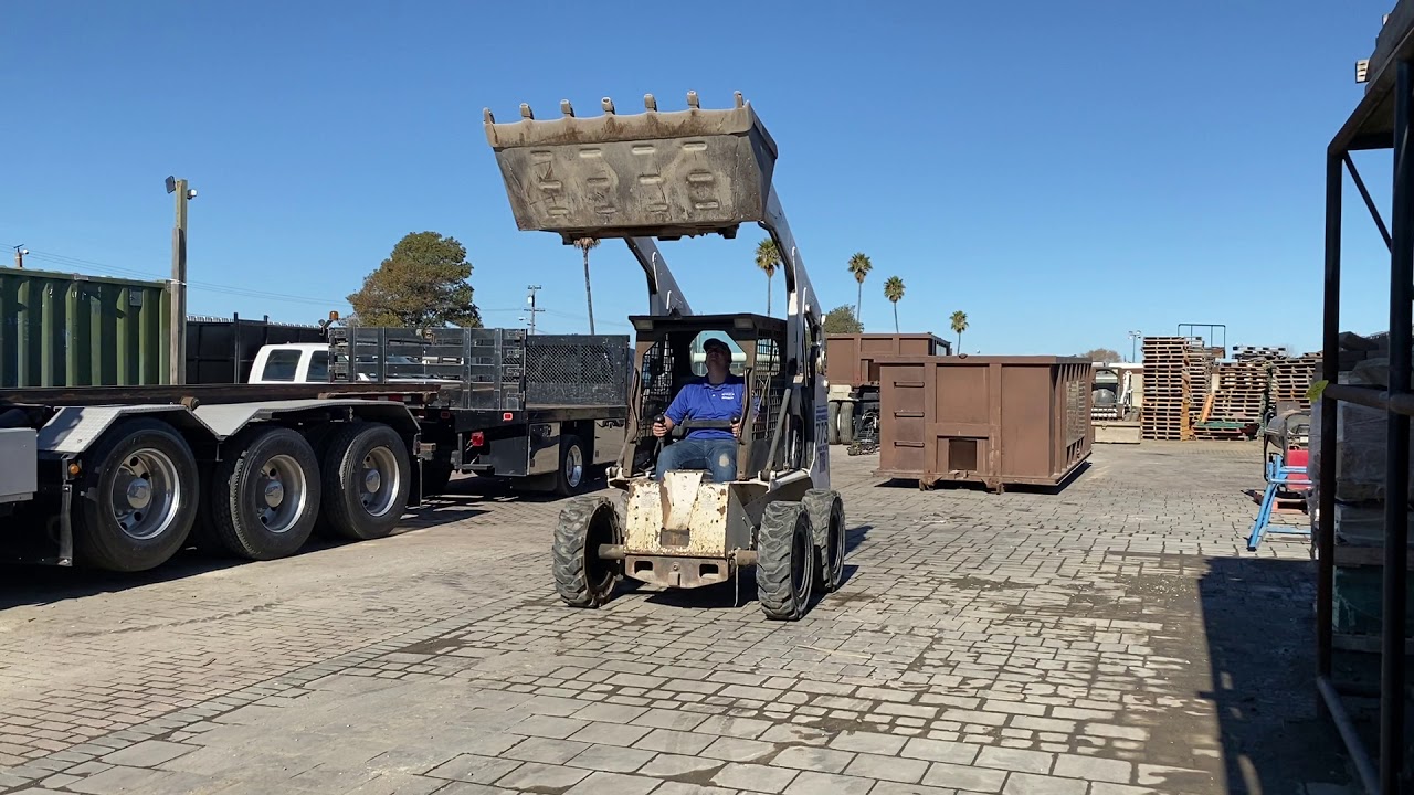 Ingersoll-Rand Bobcat 773 Skid Steer Loader - YouTube