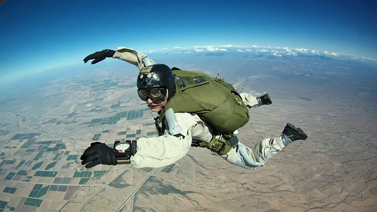 Recon Corpsman - YouTube