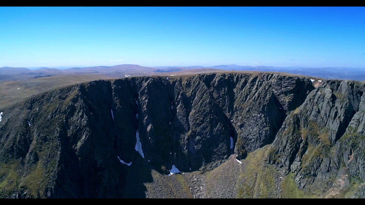 Lochnagar and Meikle Pap - YouTube
