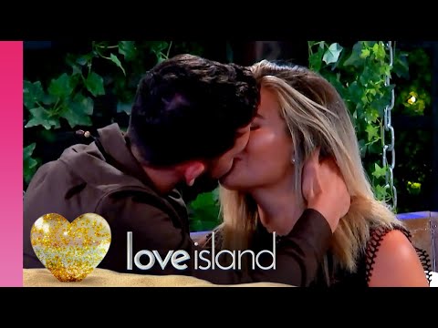Dean Makes His Move On Megan | Love Island 2018