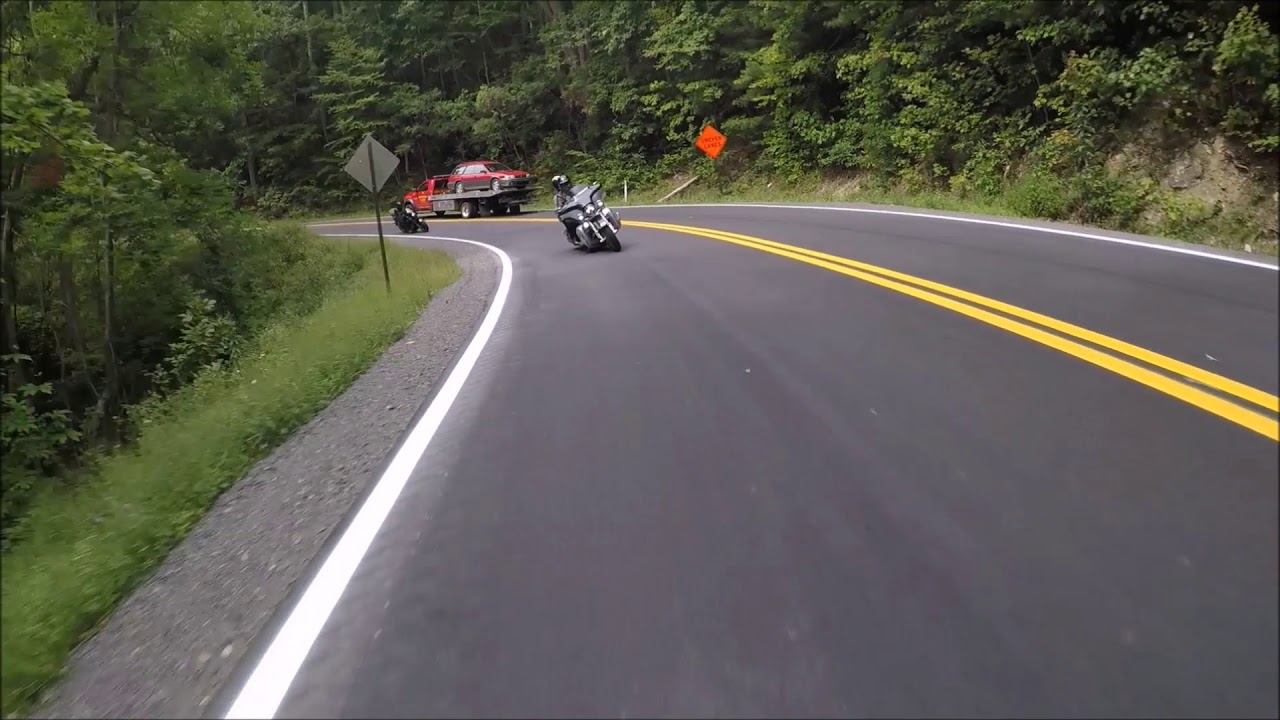 Hot Bike Riding US 421 The Snake - YouTube