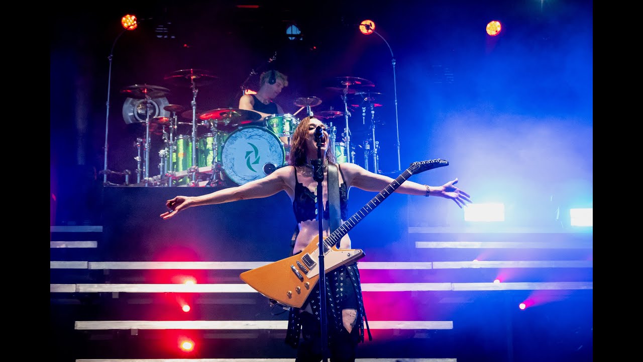 Halestorm - Familiar Taste of Poison Live (4K) Front Row @ROCKLAHOMA ...