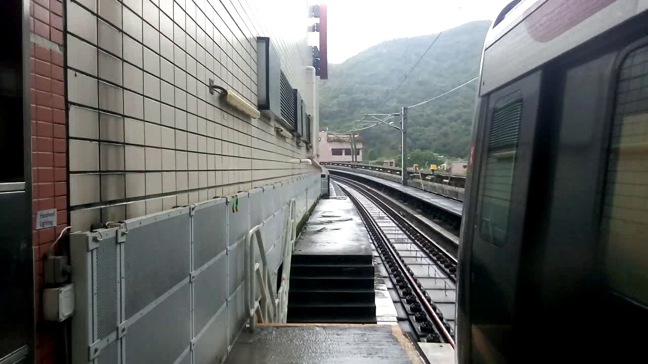 港鐵 馬鞍山綫 C1141A D407/408 駛離石門站2號月台 - YouTube