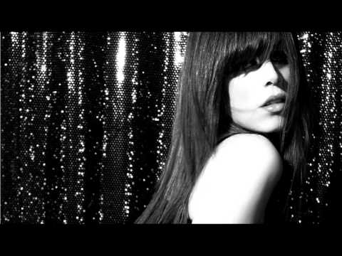 Benefiz for Kids Festival 2011 Jingle Elena Alice Fossi - YouTube