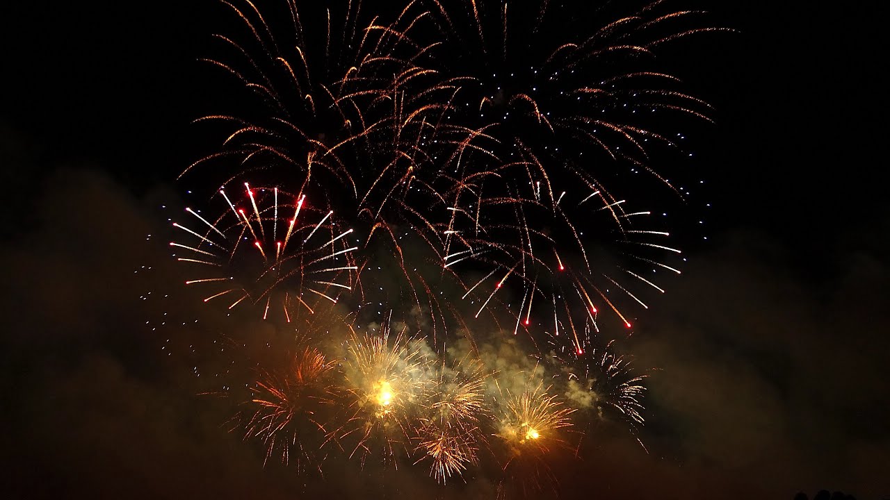 Vuurwerkshow Ano Vuurwerk 2024 - Milheeze - FINALE (4K) - YouTube