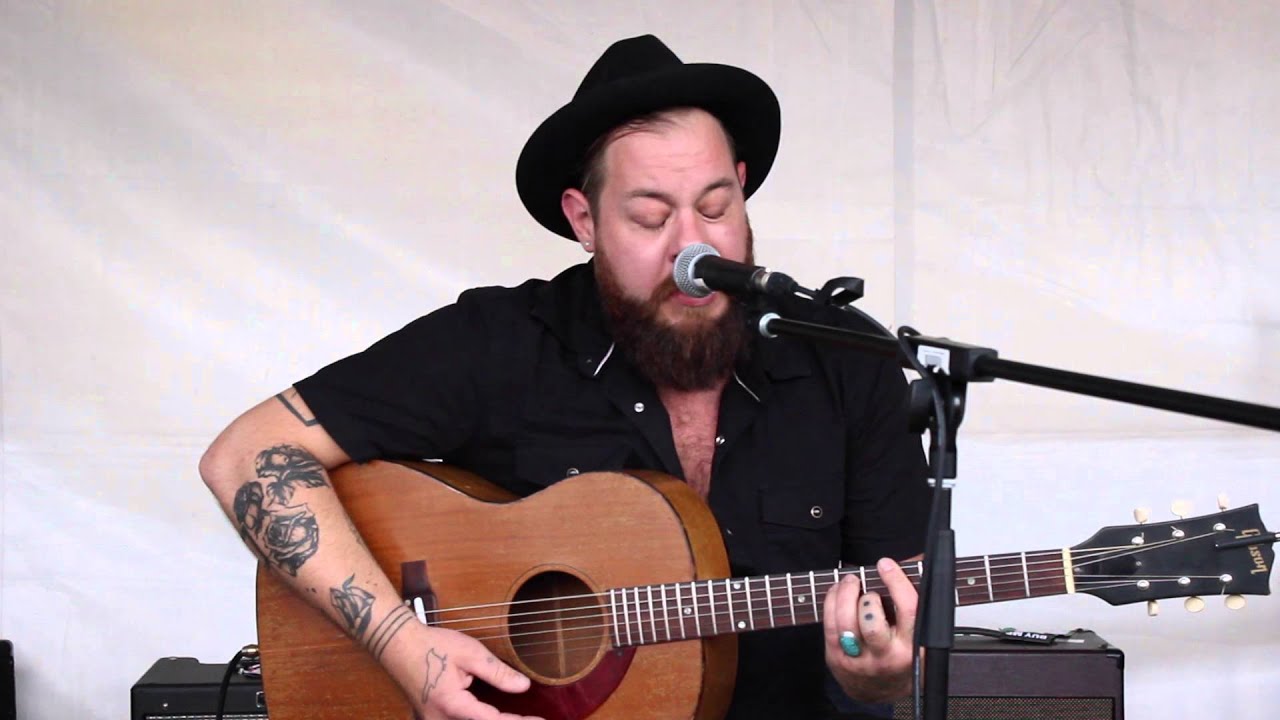 Nathaniel Rateliff "I'd Be Waiting" live - YouTube