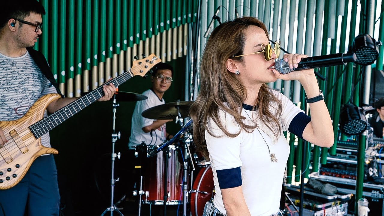 Lay Me Down (New Jiew) SoundCheck Rehearsal - YouTube