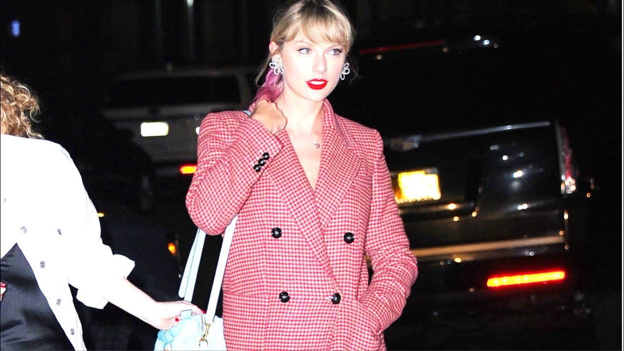 Taylor Swift Caught Carry Travis Kelce Bag During Walking in Amsterdam ...