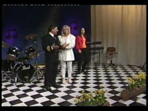 Annette Klingenberg og Poul Beck - Står og venter på dig - YouTube