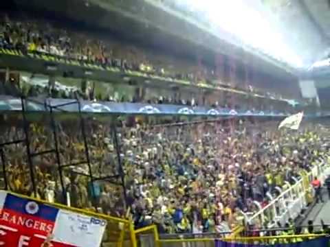 Chelsea taraftarının kamerasından Fenerbahçe taraftarı!