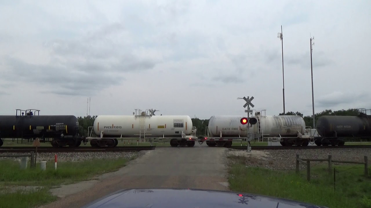 UP #7641 Leads Manifest Freight Train - YouTube