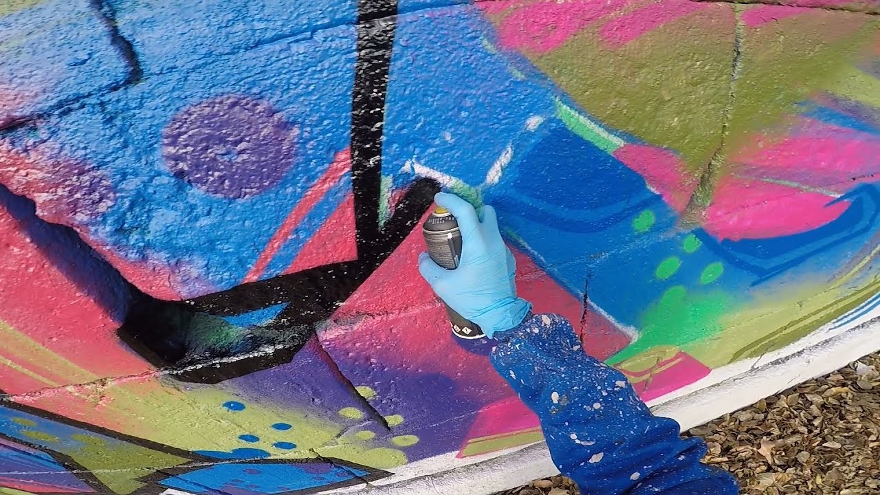 Graffiti - Rake43 - Colors in Vienna - YouTube