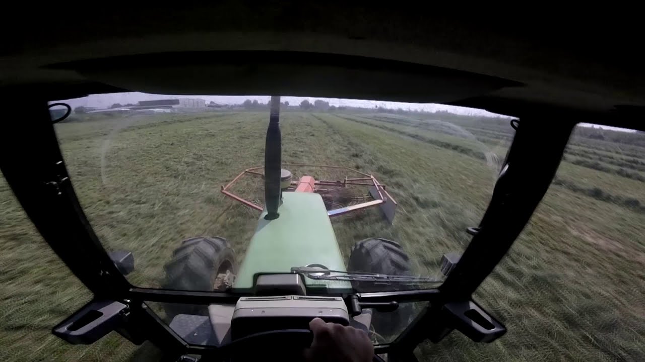 cab view ranghinatura fendt 309+kuhn ga3501 - YouTube