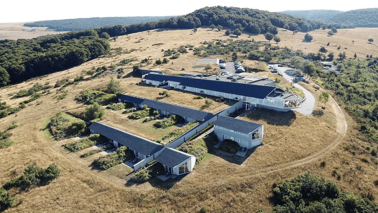 LE SUQUET Sébastien Bras | Relais & Châteaux (complete tour) - YouTube