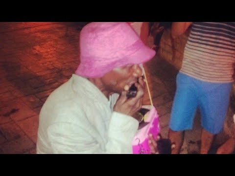 Increible! El mejor comediante dominicano! 1ra parte! Radio ñema. - YouTube