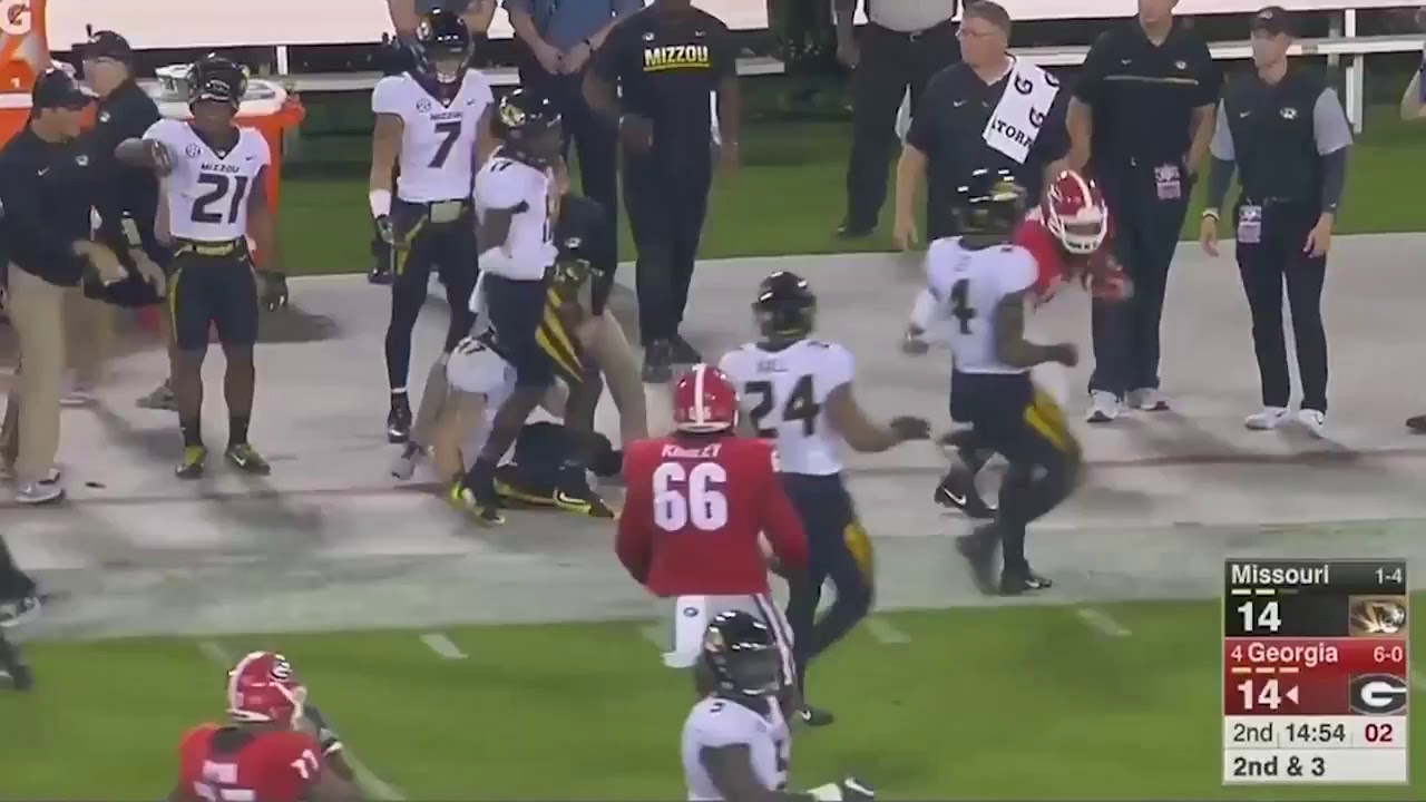 Georgia's Nick Chubb AMAZING Jump Hurdle over Missouri Defender - YouTube