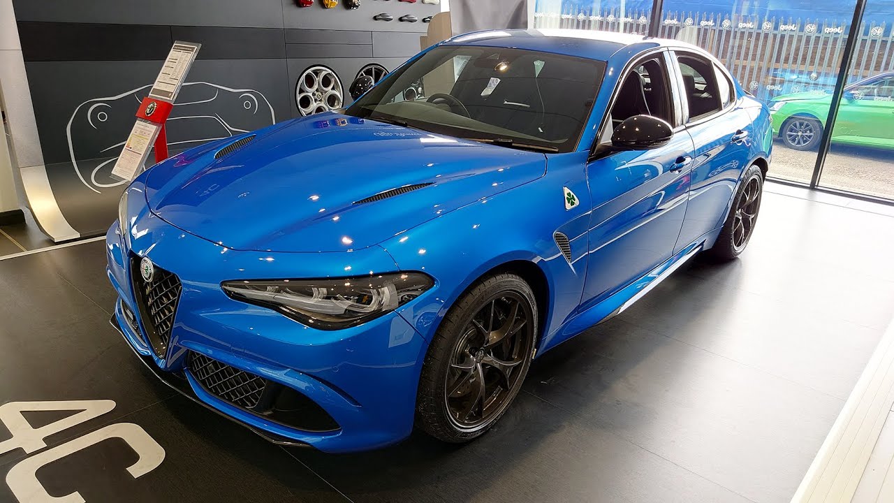 Alfa Romeo Giulia Quadrifoglio - Tri-Coat Misano Blue | 4K - YouTube