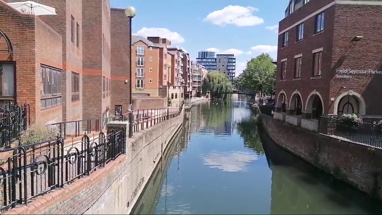 Live From Berkshire, England - YouTube