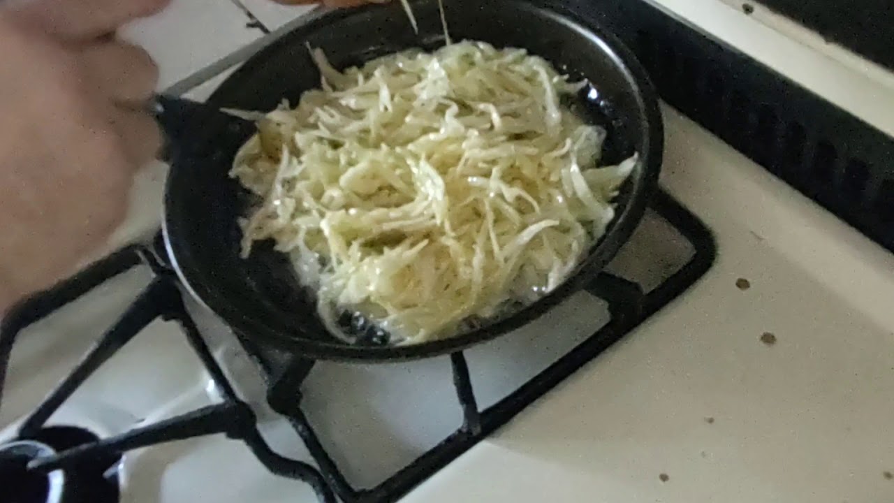 Preparación de una rica torta de huevo con repollo, compartan y ...