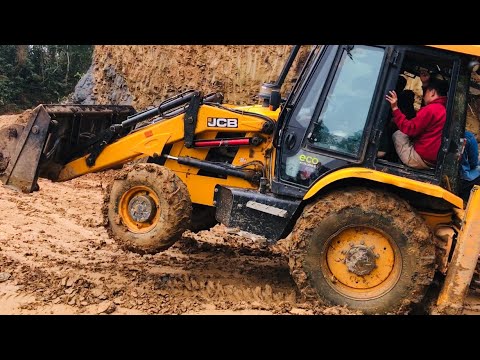 JCB 3dx 4x4 excavator escaping through slippery mud road | offroad ...
