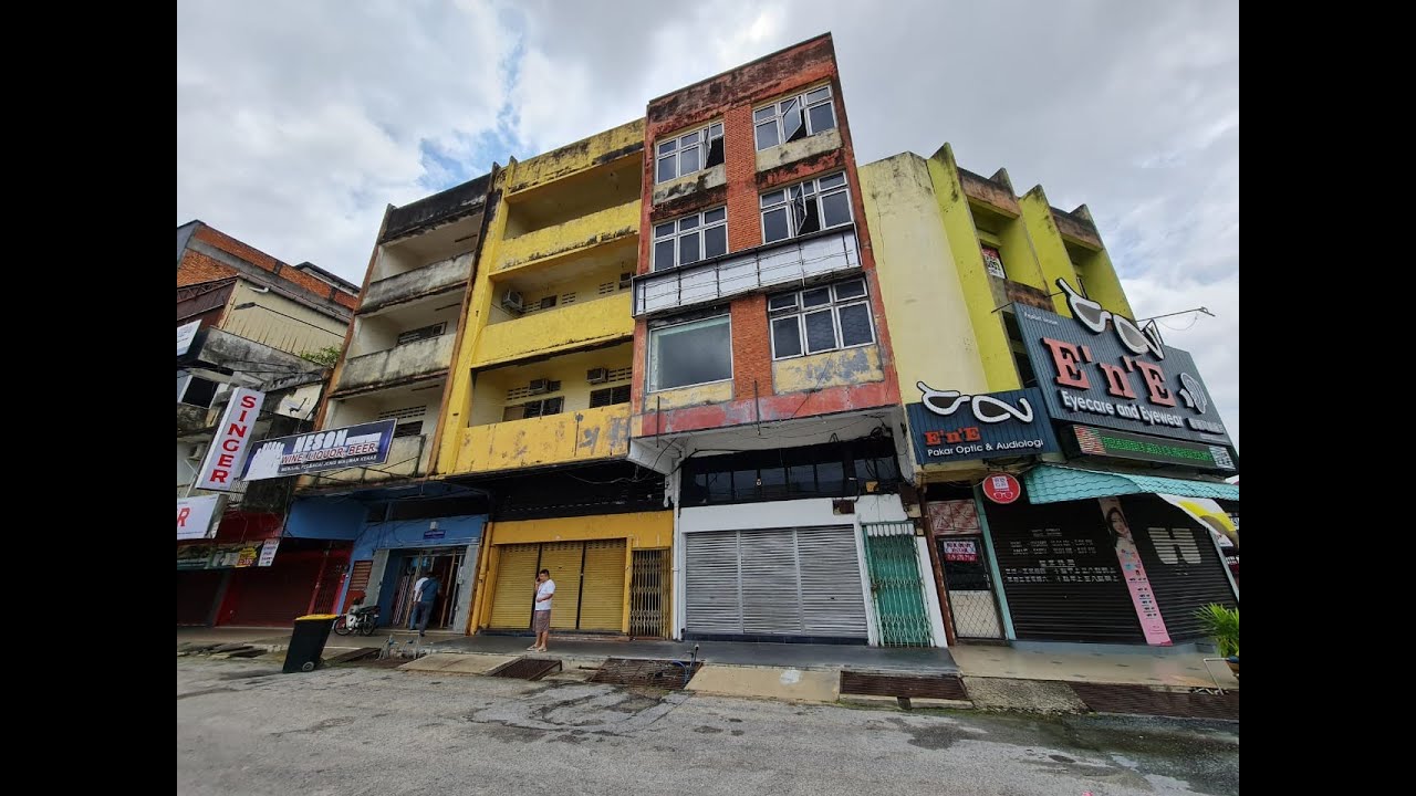 Sitiawan Shop lot for rent nearby KFC - YouTube