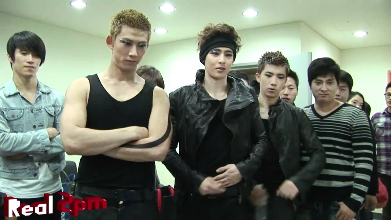 101103_[Real 2PM] 2PM 컴백~!!(Comeback stage).avi - YouTube