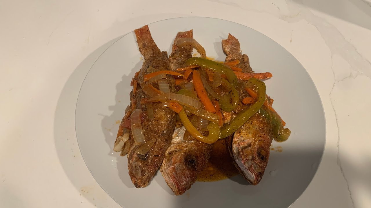 Brown stew red snapper - YouTube