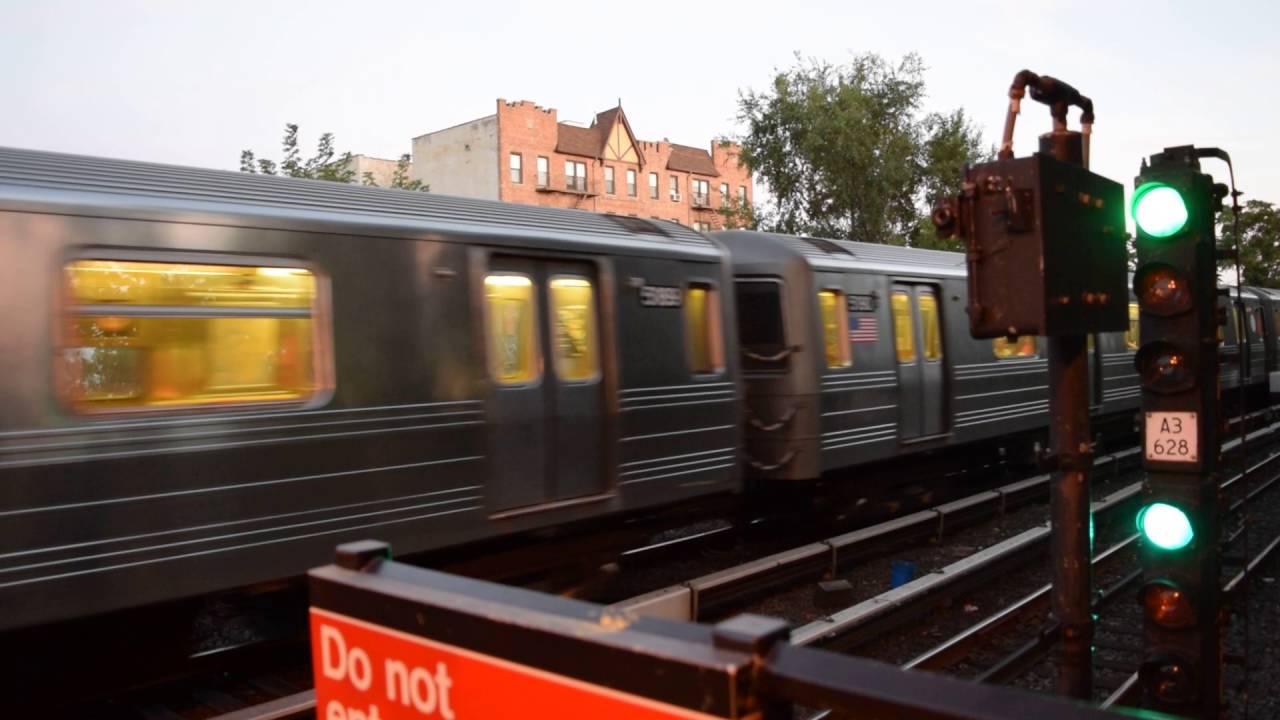 Manhattan Bound R68A (B) Train Arriving @ Kings Highway (Sb Plat, Front ...