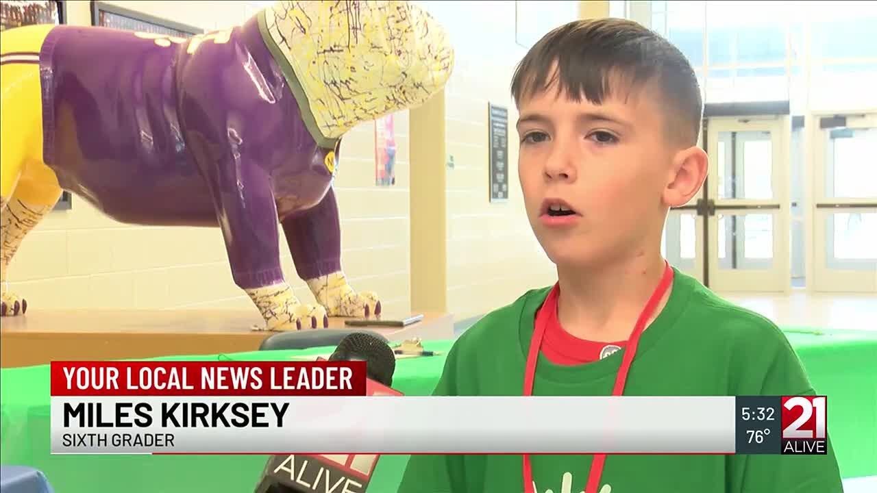 New Haven Intermediate School hosts STEM summer camp - YouTube