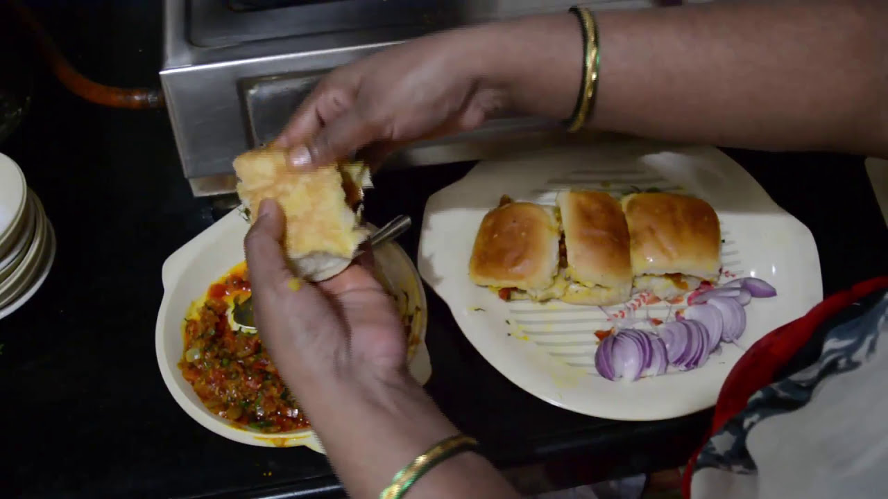 घरच्या घरी तयार करा अंडा पाव रेसीपी | The Perfect Anda Pav Recipe for ...